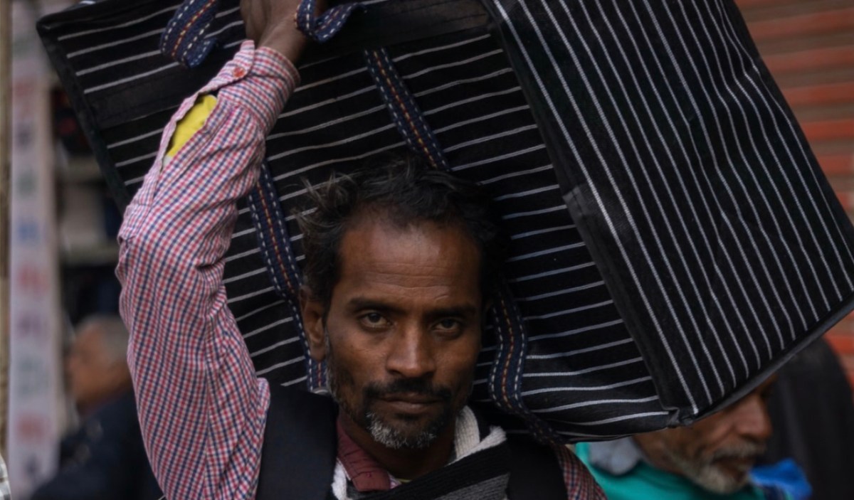 The Market Trader and his Bag: a poem – LesleyScoble.com